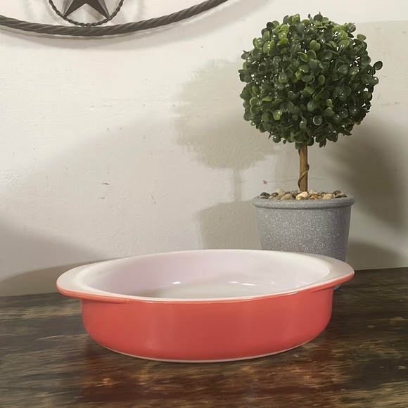 Pyrex | Kitchen | Pyrex Pink Flamingo 8 Round Dish 22 Vintage Circa ...